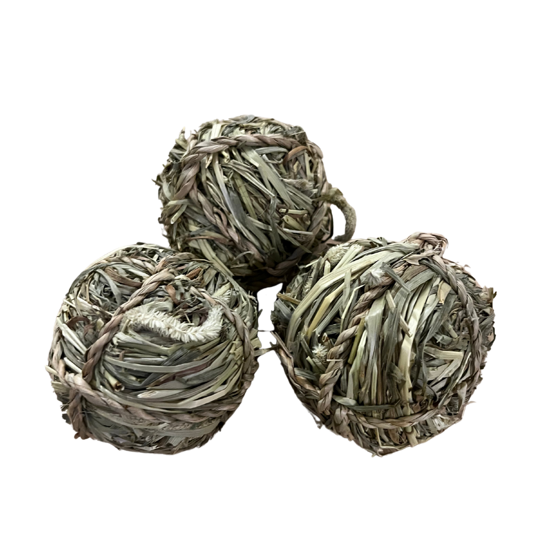 Timothy Hay Grass Ball – Binky Factory